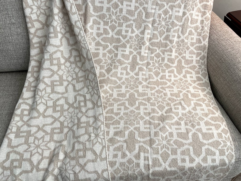 Trump Mar-a-Lago Tile pattern – Custom Made Comfort